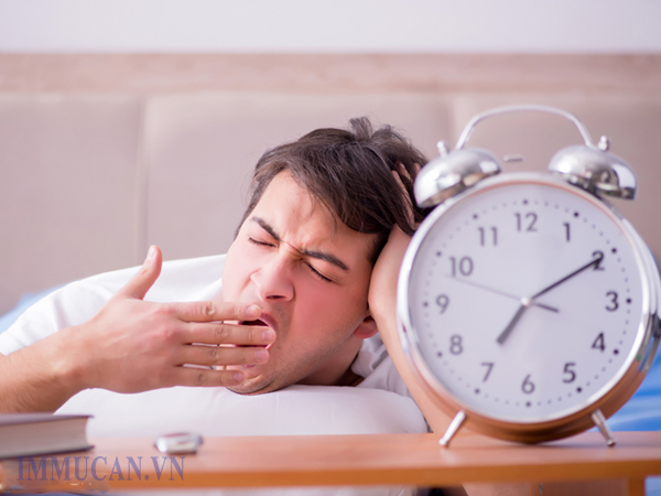 Hệ miễn dịch suy yếu: 6 thói quen ai cũng cần phải biết! - IMMUCAN